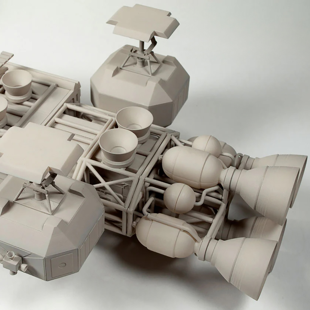 MPC Space: 1999 Eagle Transporter Model Kit Scale 1:48