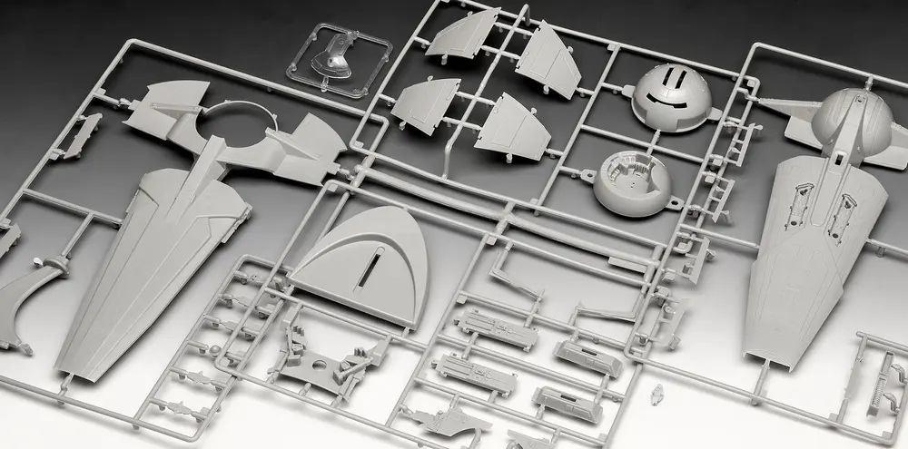 Revell Star Wars Darth Maul's Sith Infiltrator Model Kit Scale 1:120